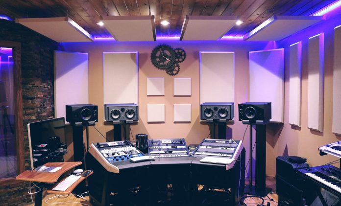7 Tips Desain Studio Musik, Nomor 4 Mewah Banget! - Lamudi
