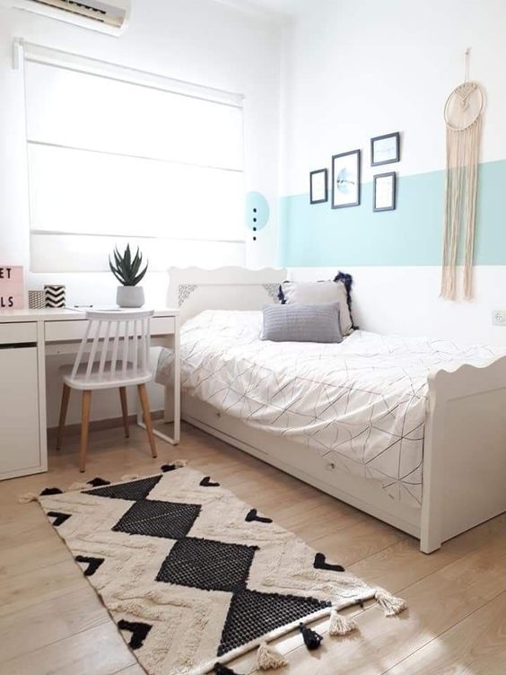 6 Ide Cat Kamar 2 Warna Garis yang Menarik - Lamudi
