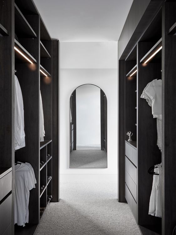 10 Desain Walk In Closet Minimalis Idaman - Lamudi